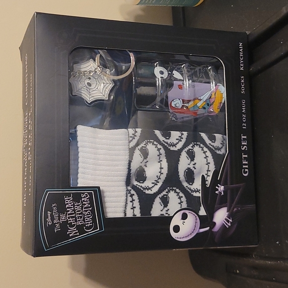 Dining | Disney Tim Burtons The Nightmare Before Christmas Gift Set ...